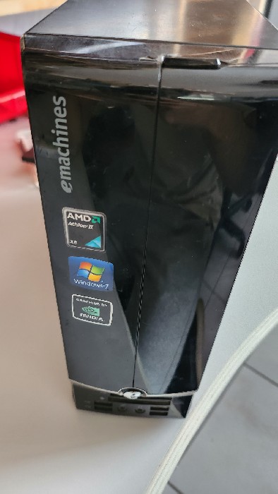 emachines EL1352 :: RICO57 V2.0